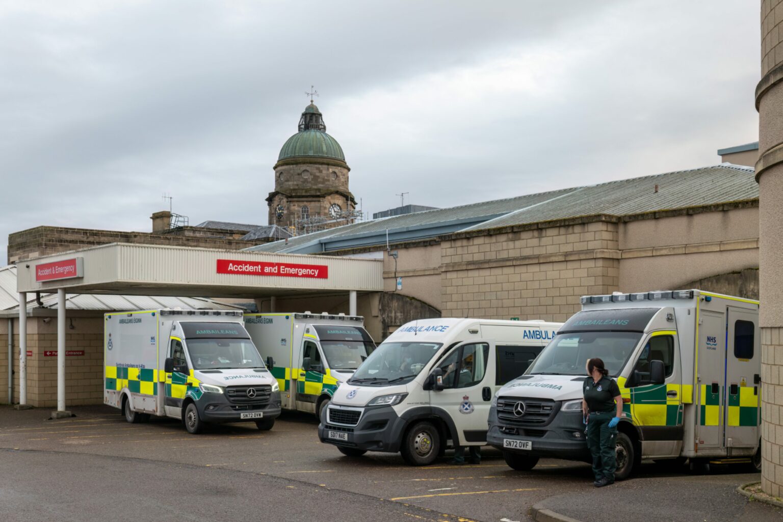 Inspection lays bare 'extreme pressures' on Dr Gray's Hospital