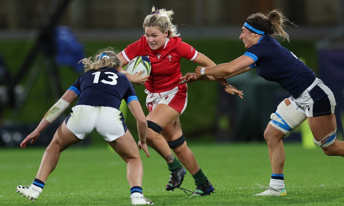 Emma Wassell: Ellon rugby player receives surgery for tumour