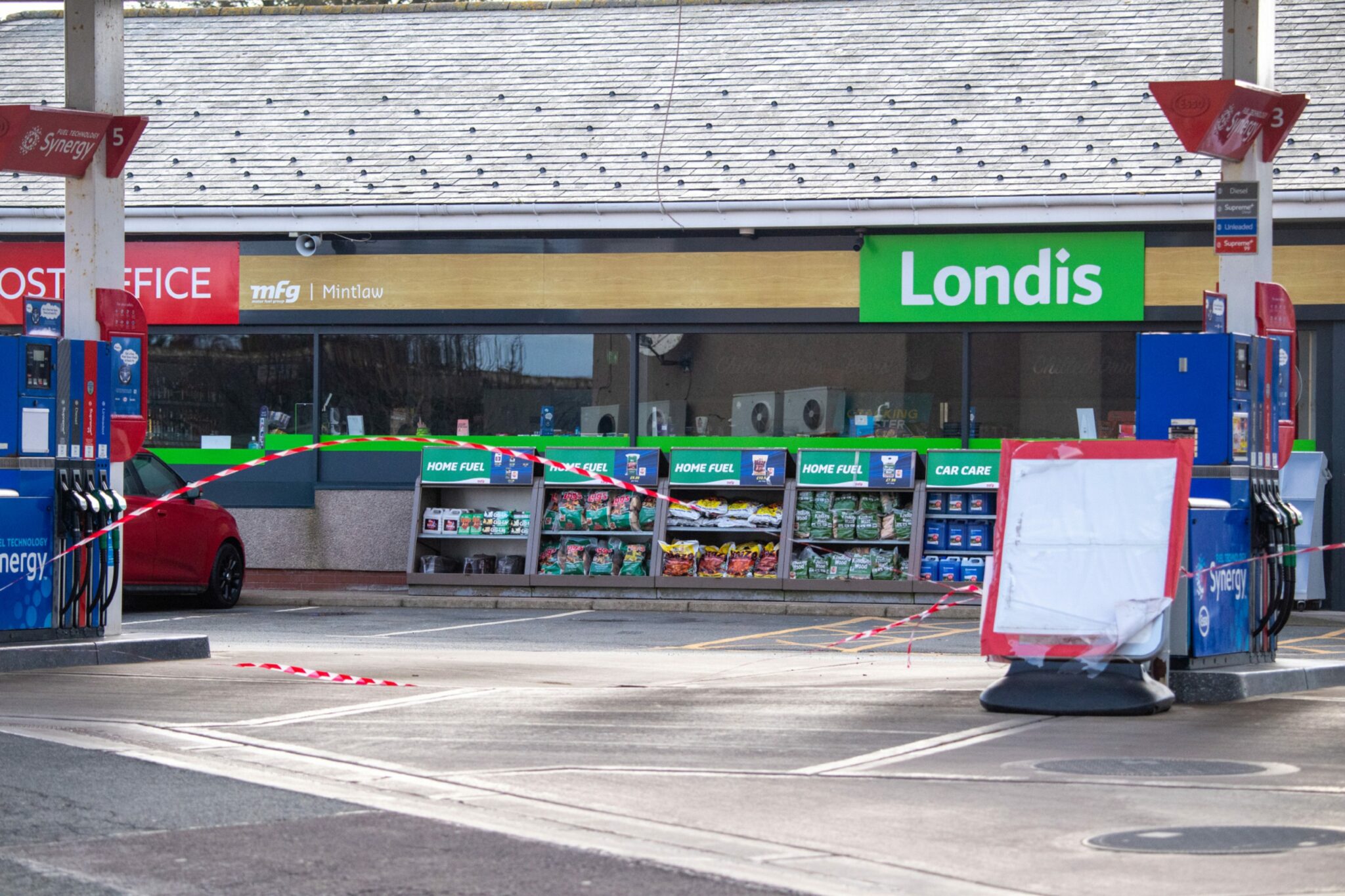 SSE worker taken to hospital after hit by sign at Mintlaw petrol station