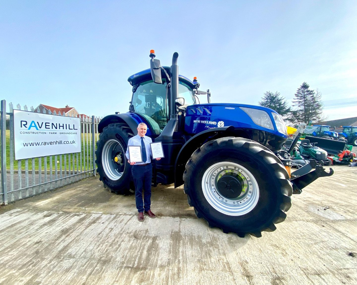 Ravenhill recognised as UK's best New Holland tractor dealer - Press ...