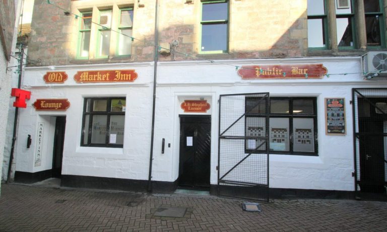 9 best traditional pubs in Inverness to grab a pint in
