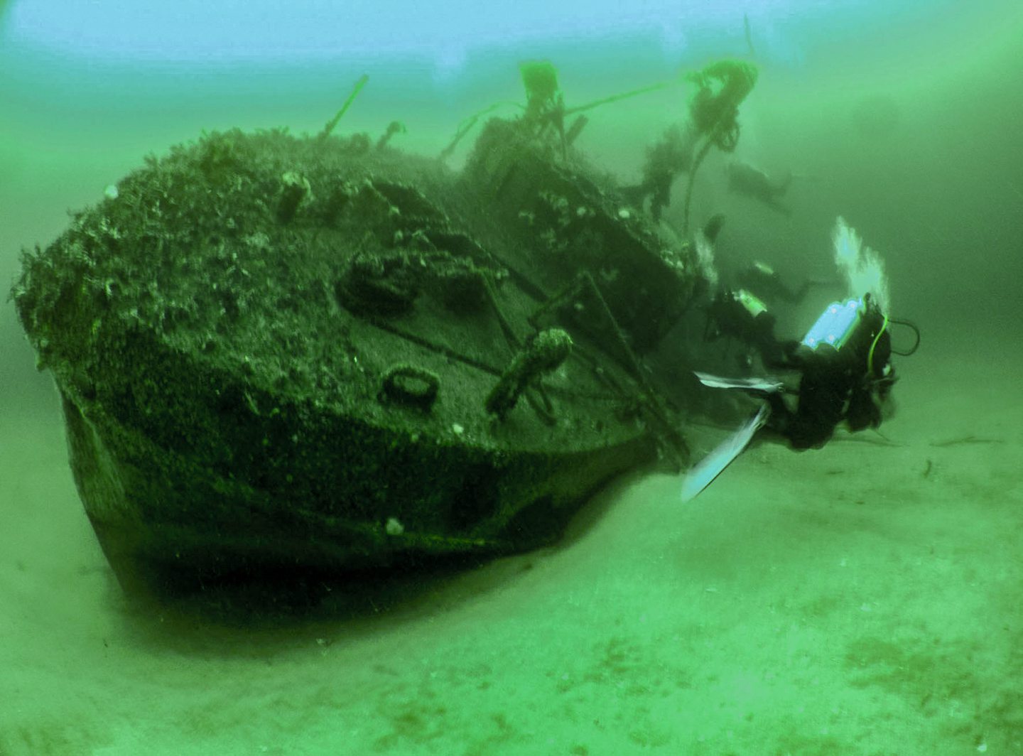 Intrepid Aberdeen diver takes the plunge into the hidden world of ...