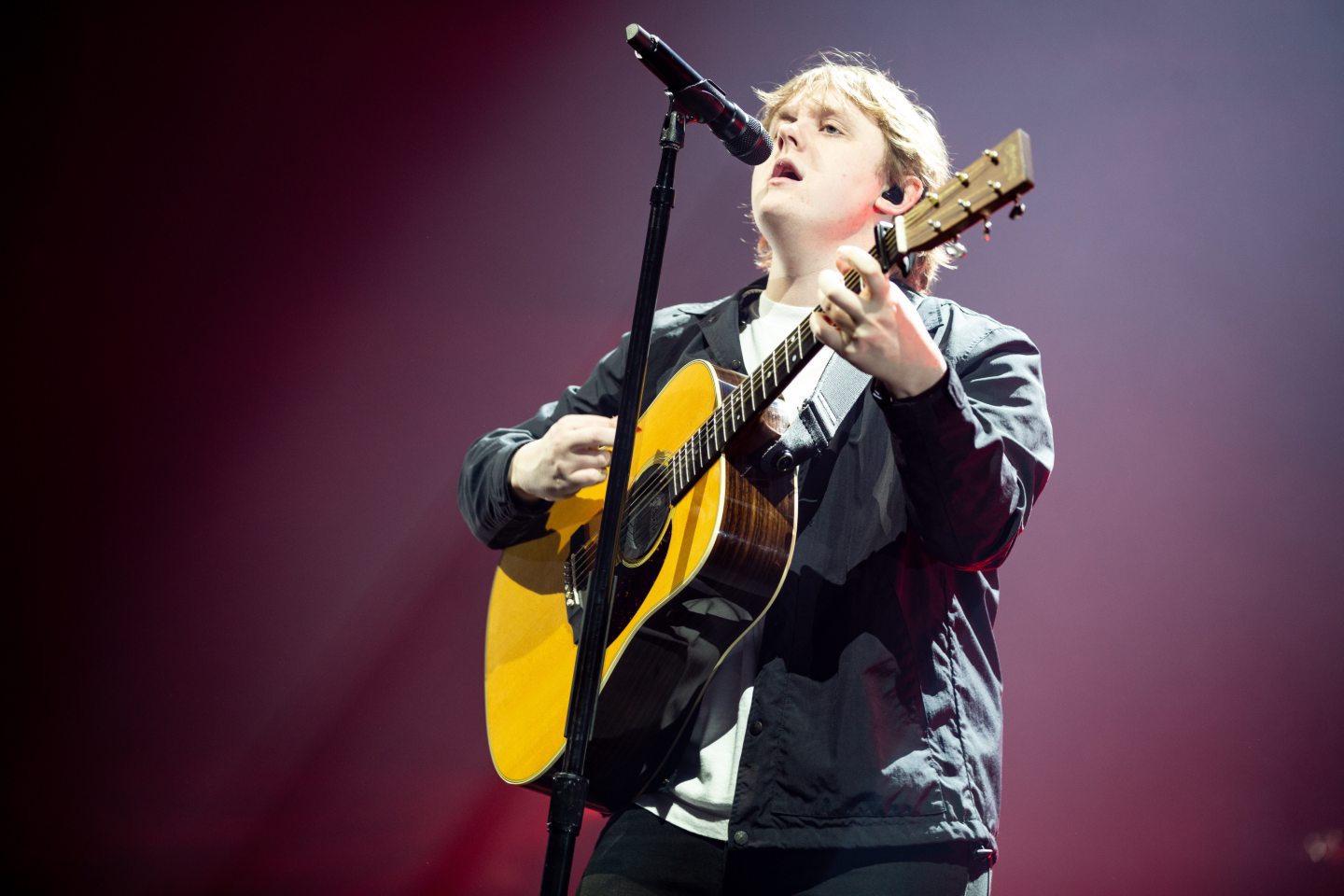 Is the next Lewis Capaldi on our doorstep? Meet Stuart Veitch