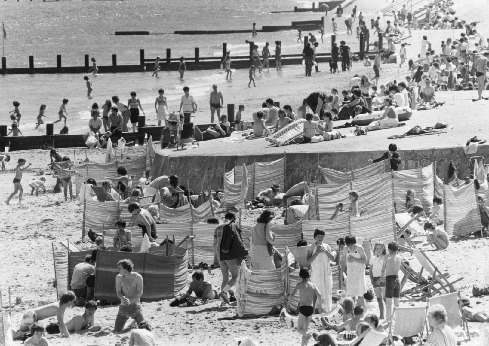 Aberdeen Beach: The Silver City with the golden sands was a haven for ...