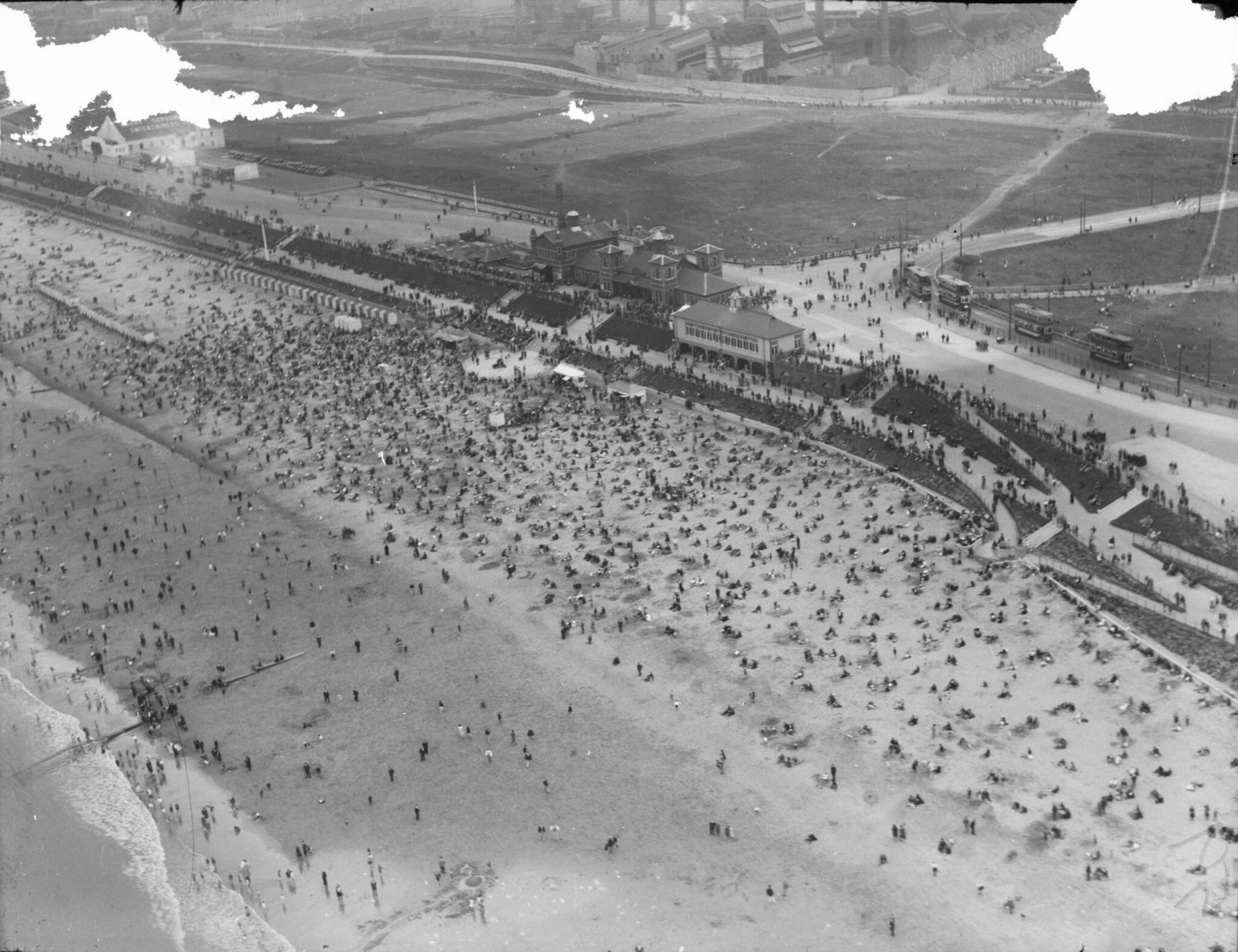 Aberdeen Beach: The Silver City with the golden sands was a haven for ...