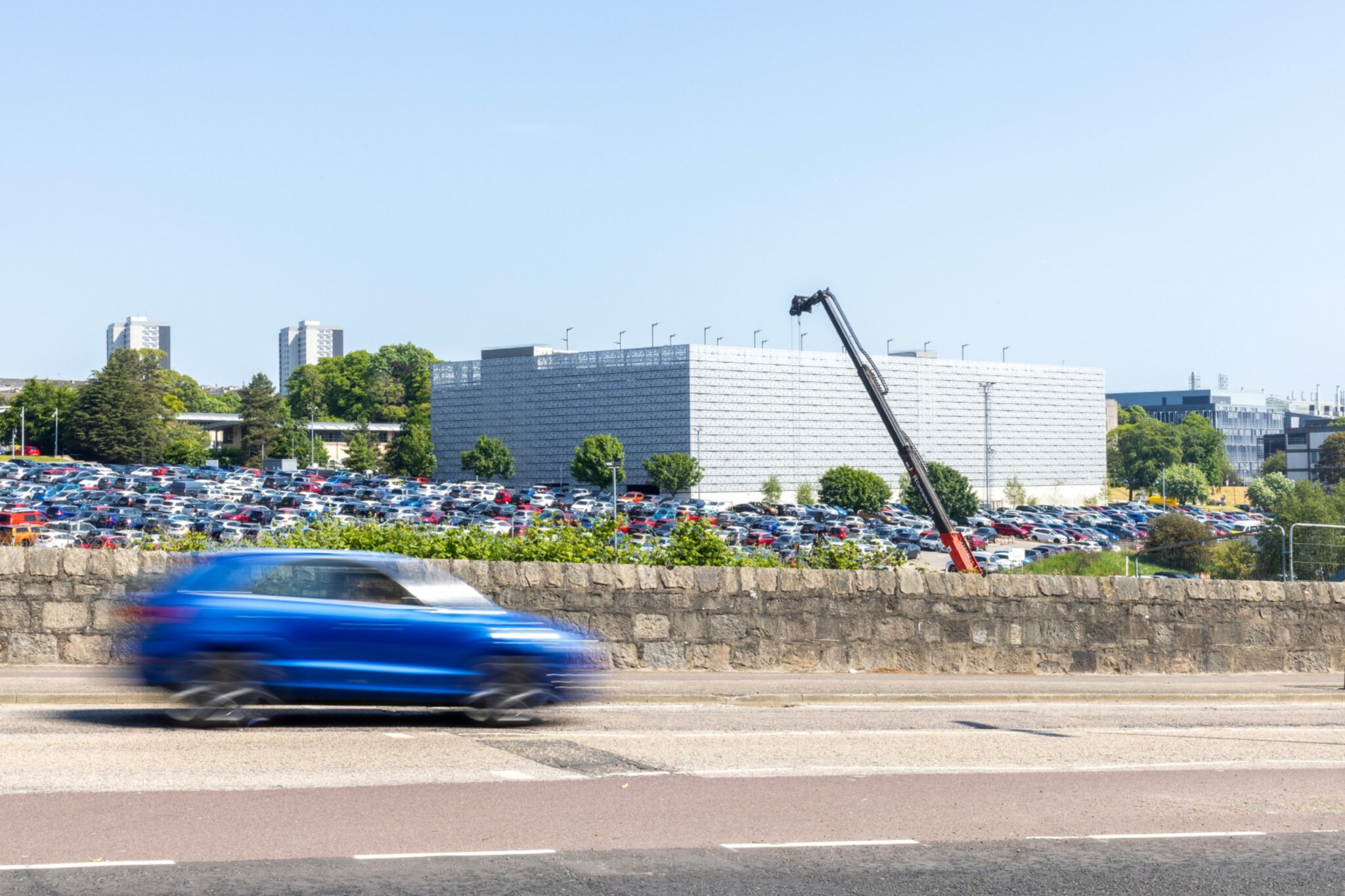 Parking problems at ARI leave staff 'arriving hours early'