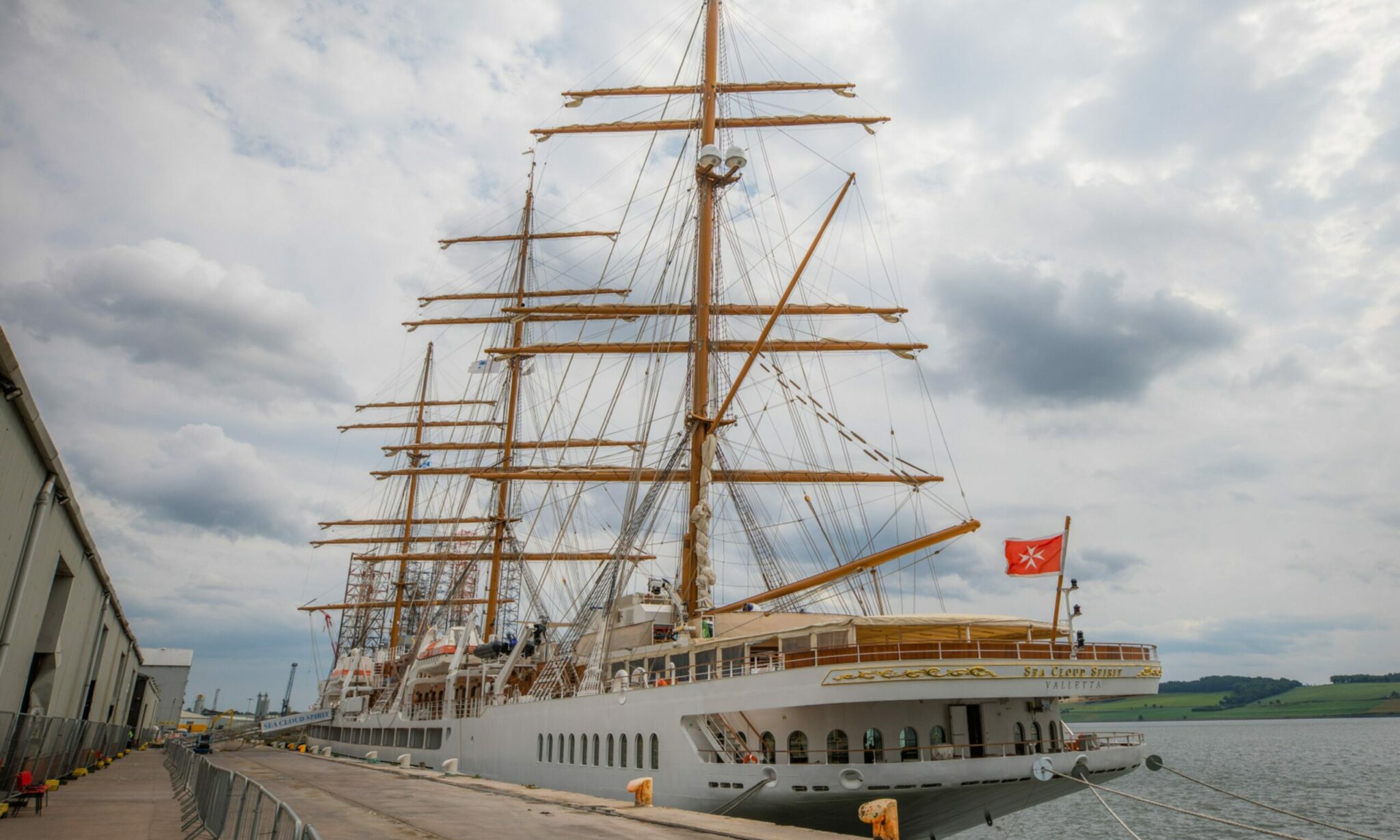 Sea Cloud Spirit: Pictures on board ship before Aberdeen return