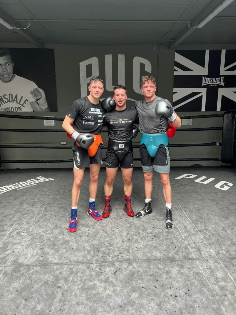 Aberdeen boxer Dean Sutherland sparred with ring great Liam Smith to ...