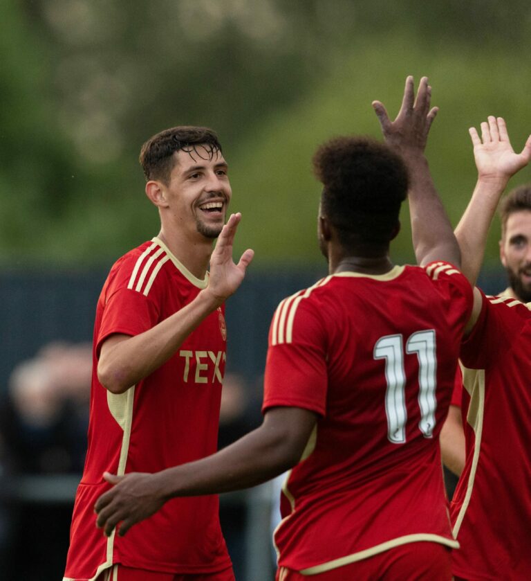 Aberdeen striker Ester Sokler a 'pressing machine' - Barry Robson