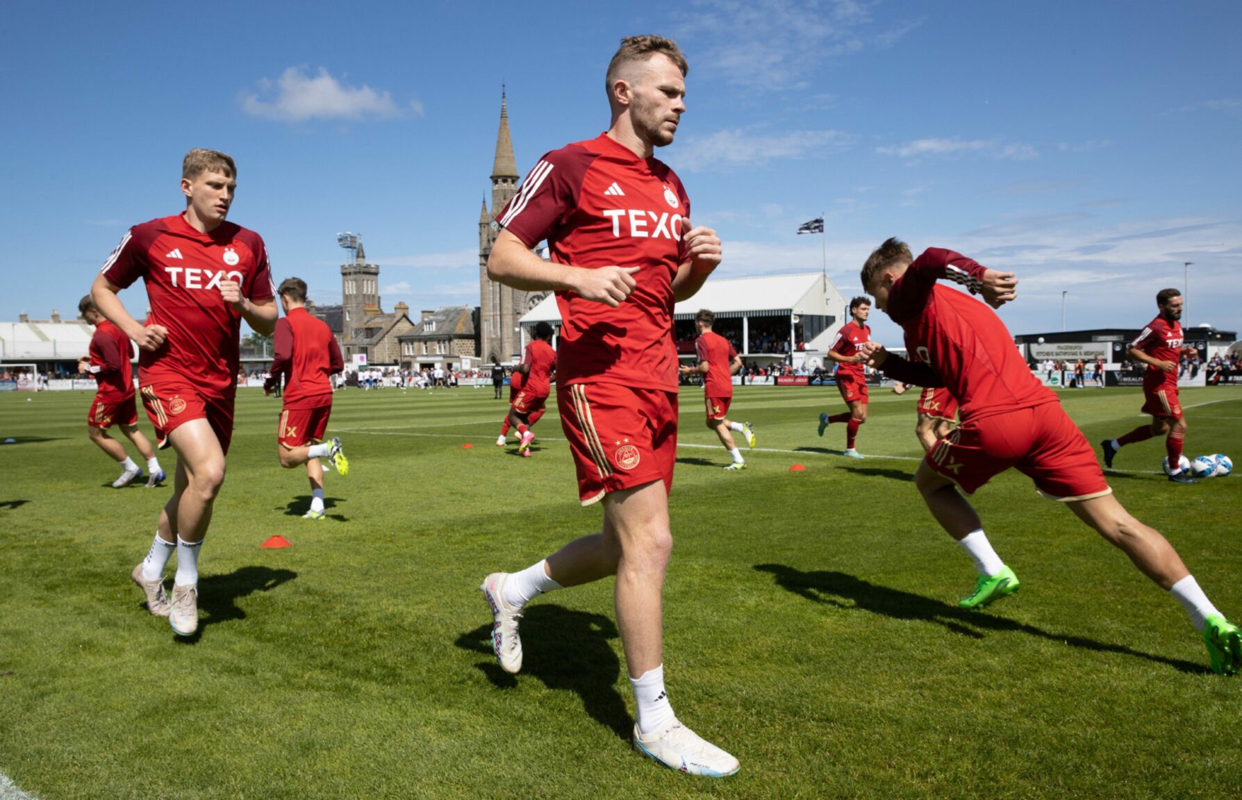 Aberdeen defender Nicky Devlin issues Premiership points target