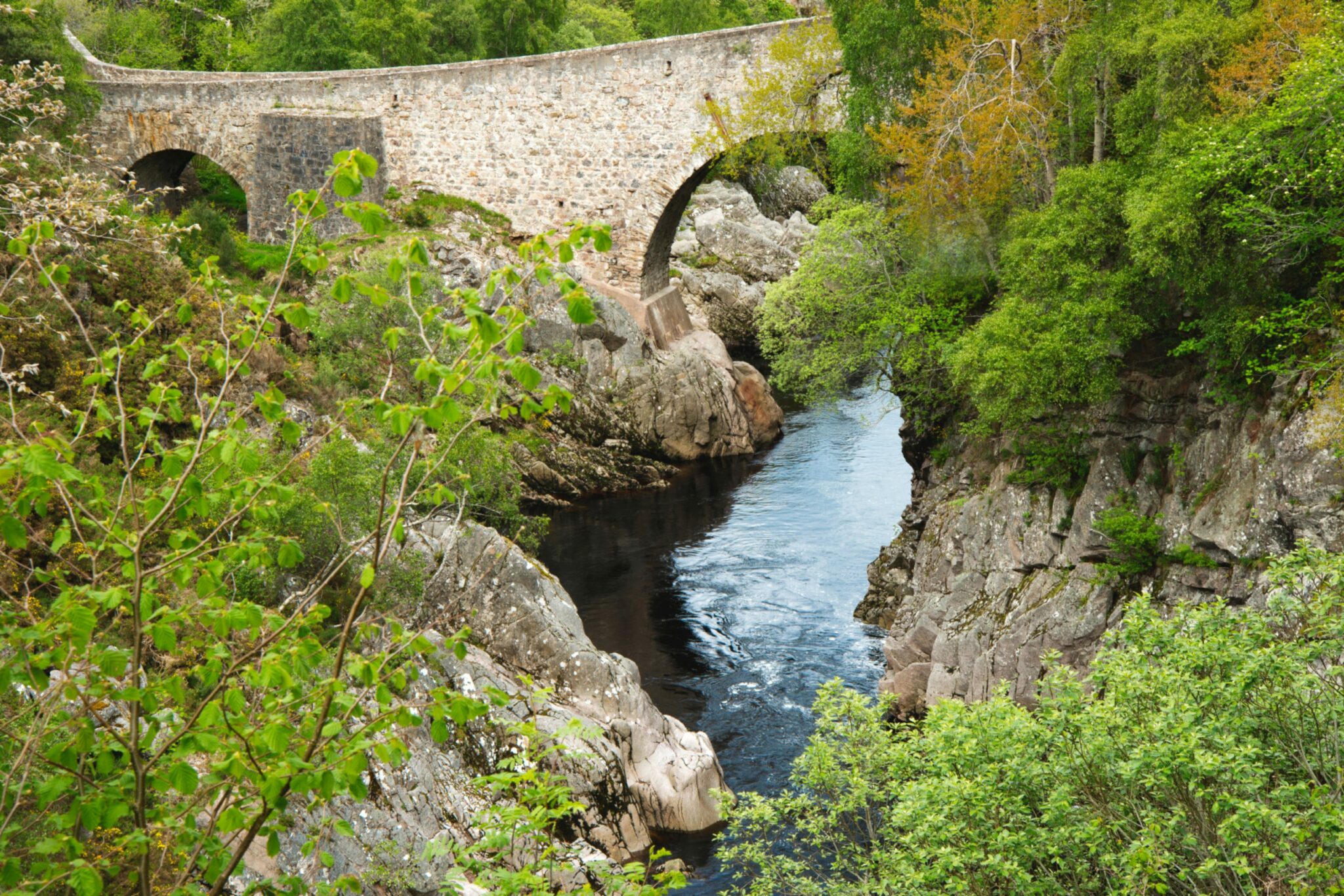 9 of the most scenic waterfalls within ONE HOUR of Inverness
