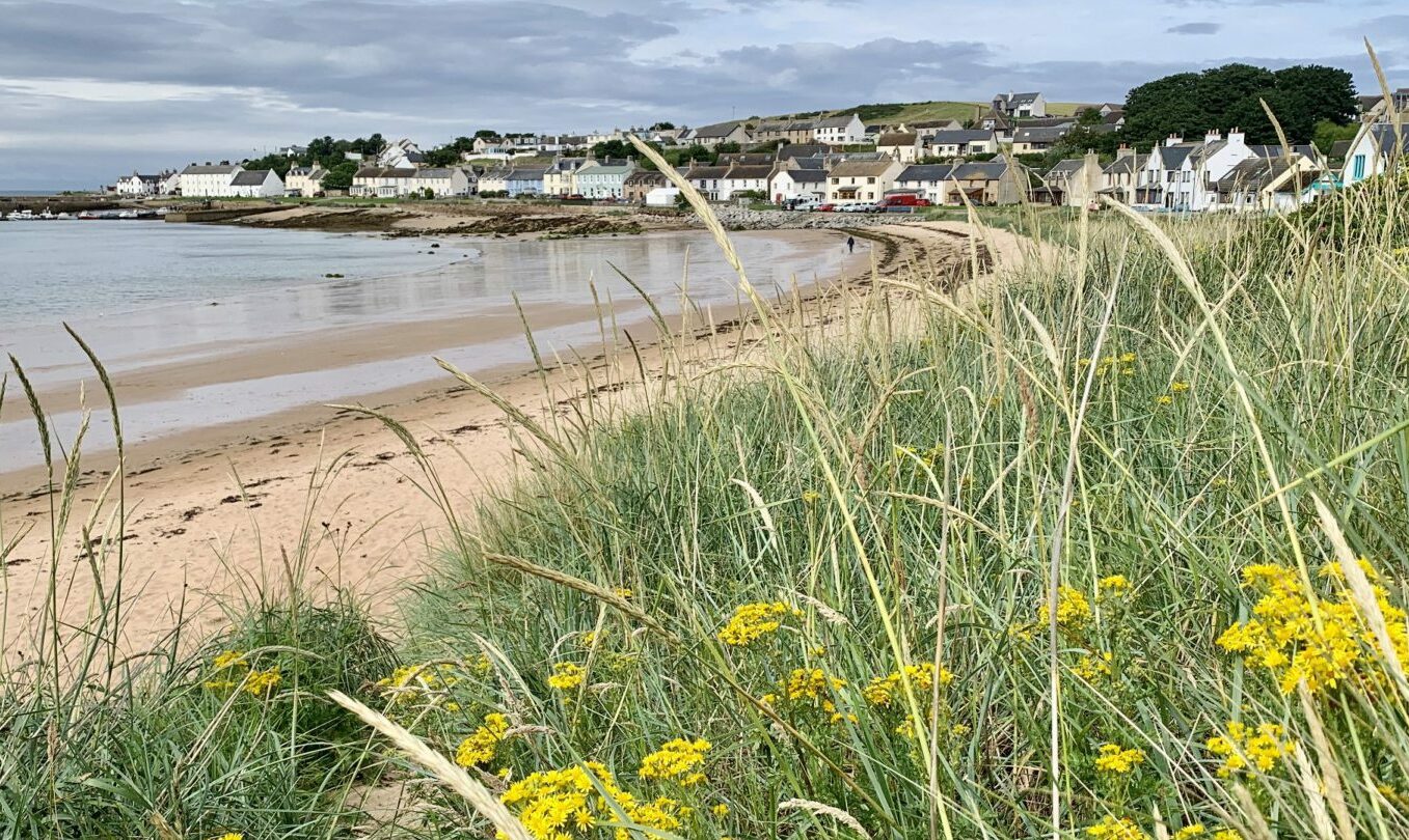 Coastal circuit around Tarbat Ness lighthouse and Portmahomack in ...