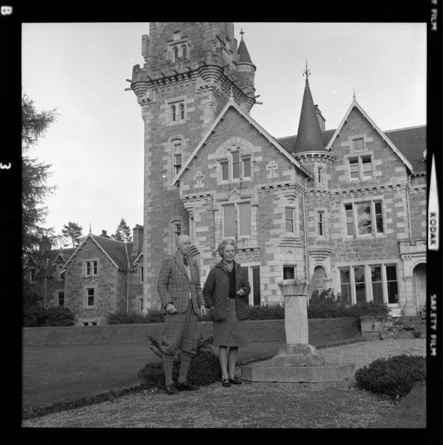 Ardverikie estate: Photos reveal 'Monarch of the Glen' estate before it ...