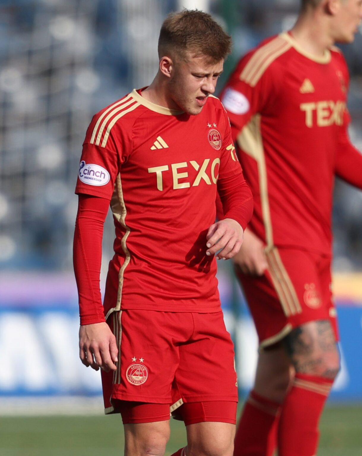 Aberdeen's Connor Barron offers contract talk update