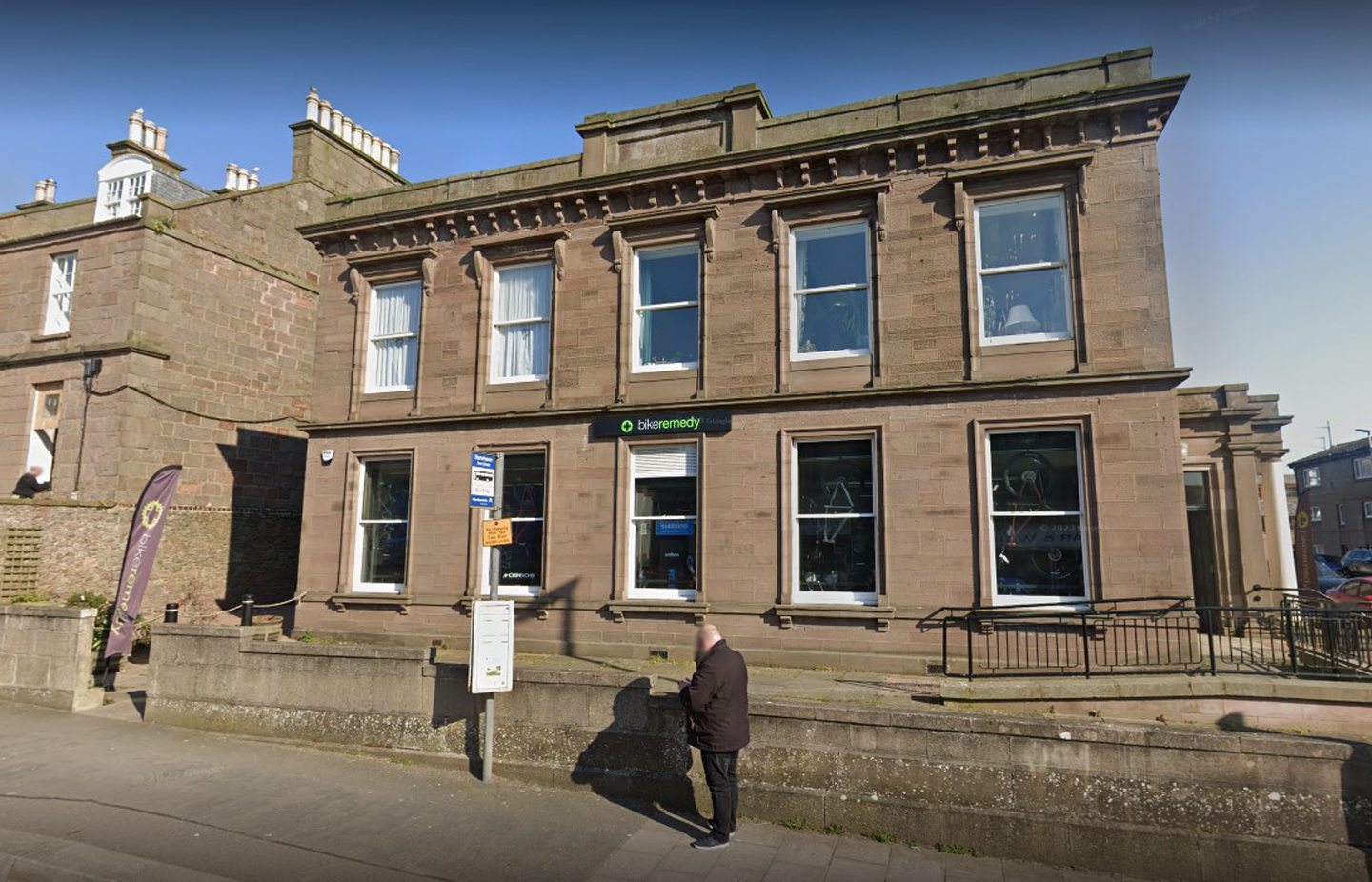 Stonehaven bike shop to expand as new shelter approved