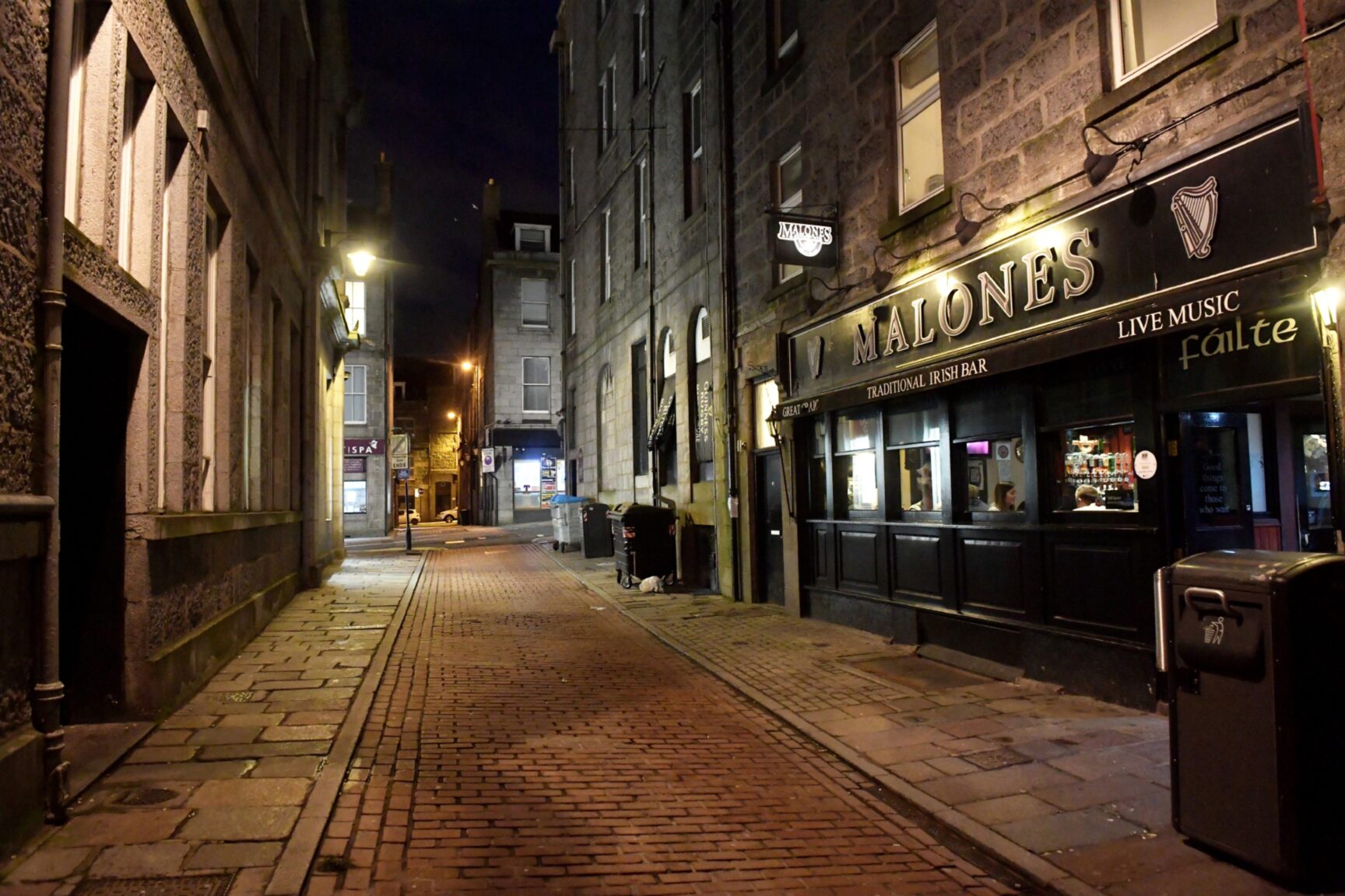 What makes Malones in Aberdeen Scotland's best sports bar?