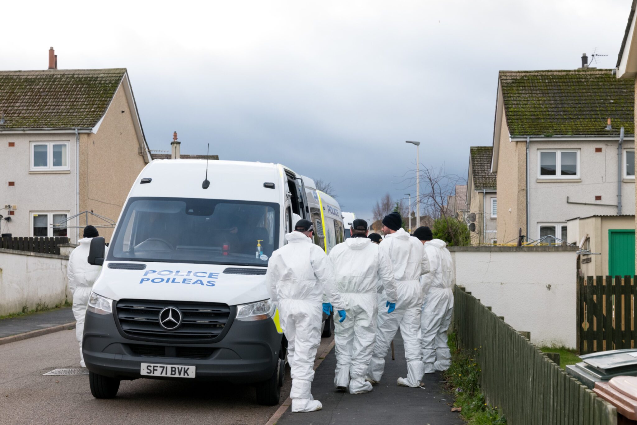 Kiesha Donaghy: Police comb drains for clues in New Elgin murder