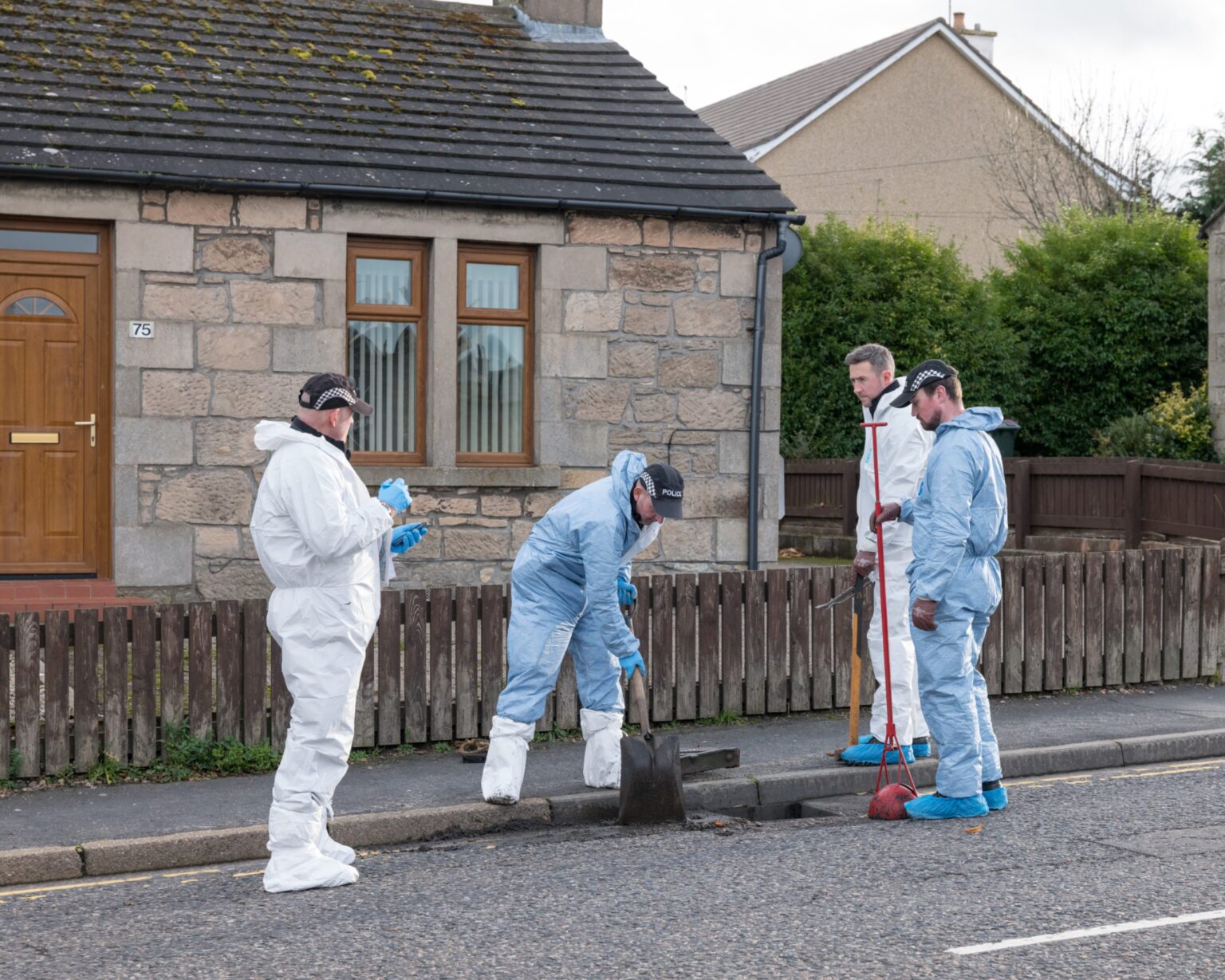 Kiesha Donaghy: Police comb drains for clues in New Elgin murder