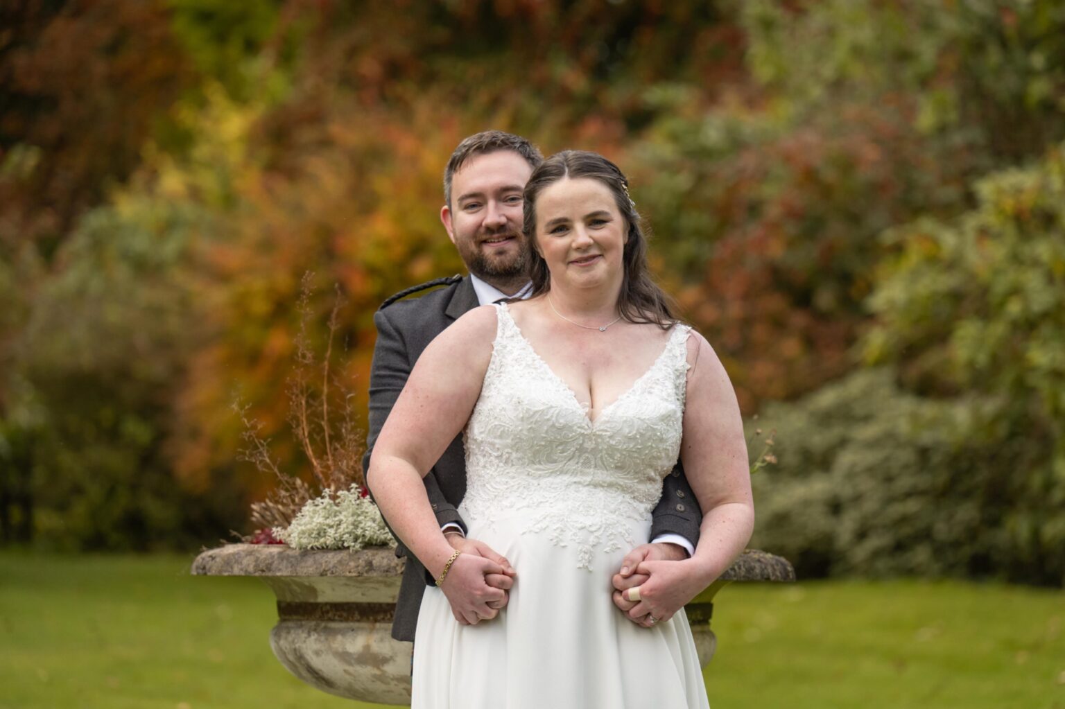 Ellon newlyweds photographed dancing under Northern Lights