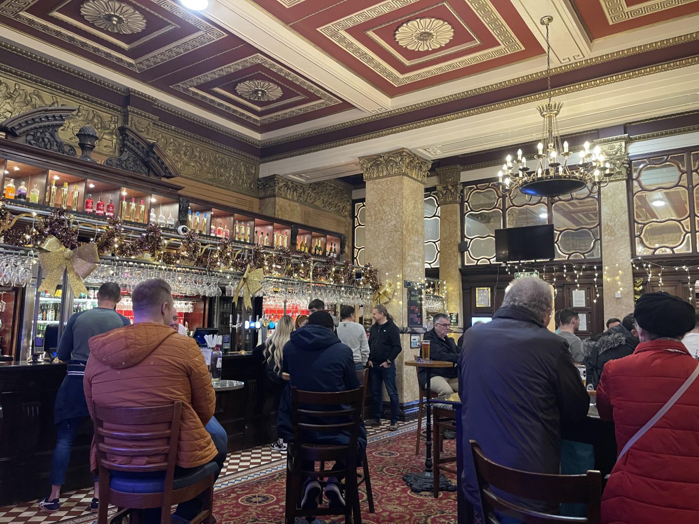 I compare Aberdeen's Wetherspoons sites – which one is best?