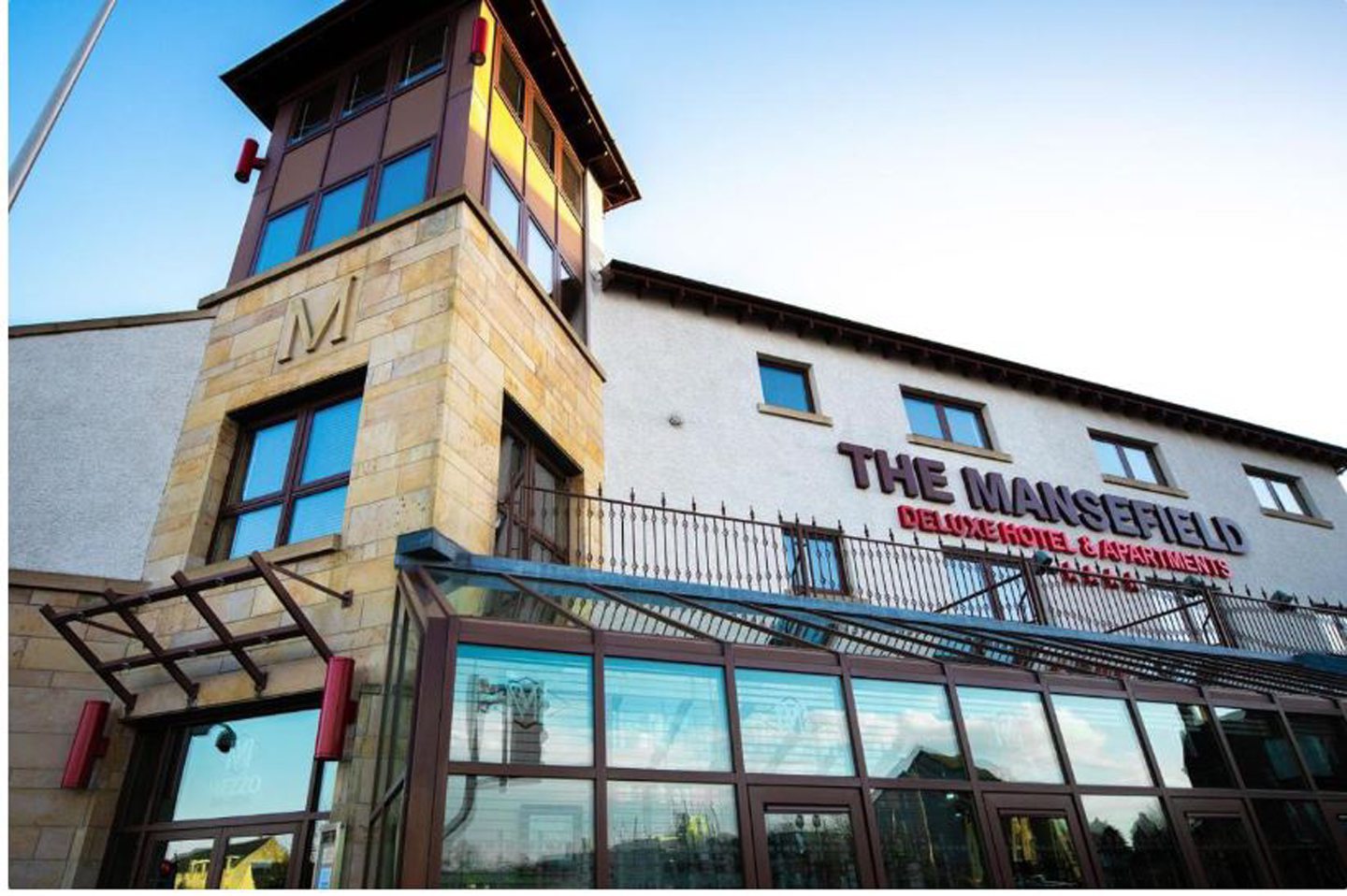 What Mansefield House Hotel's bar could be transformed into?