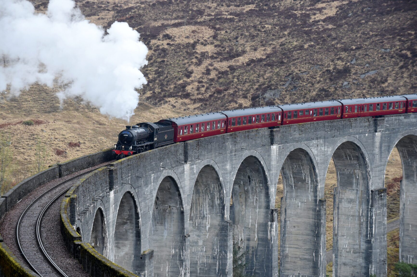 Harry Potter fans fume as Glenfinnan car parks book up