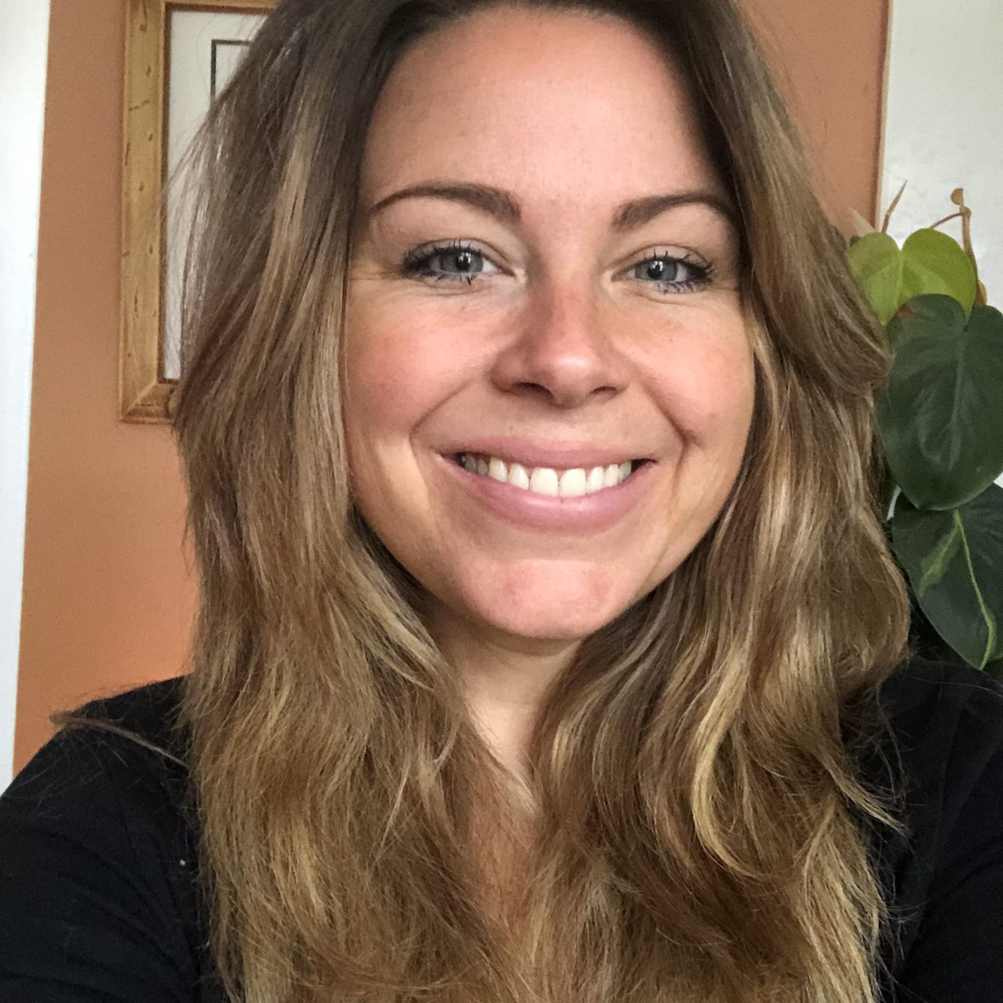 Sheriff lets off Elgin mum who spray-painted ex-partner red