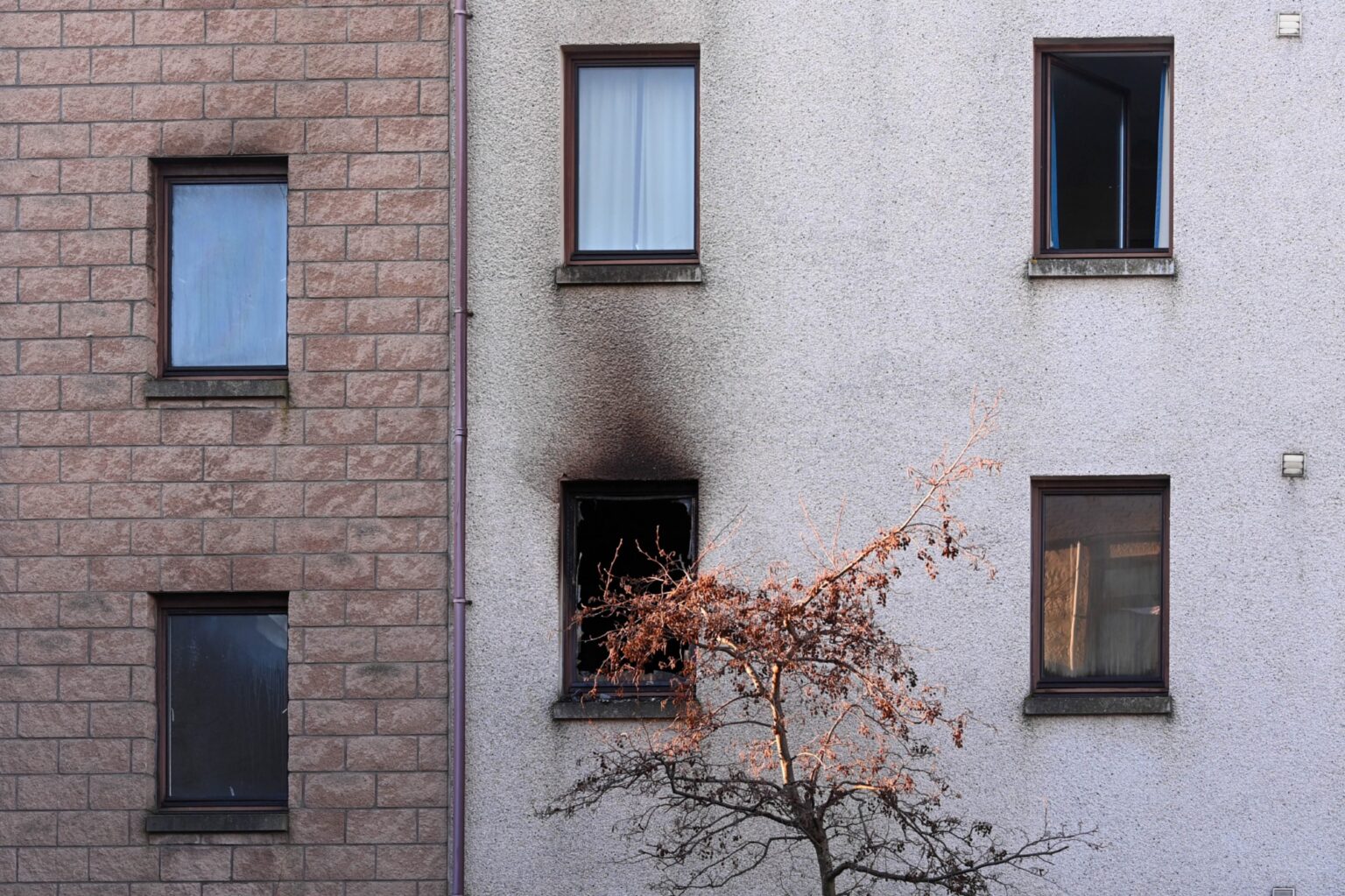 Hilton Fire: Residents' desperate plea to alert neighbours