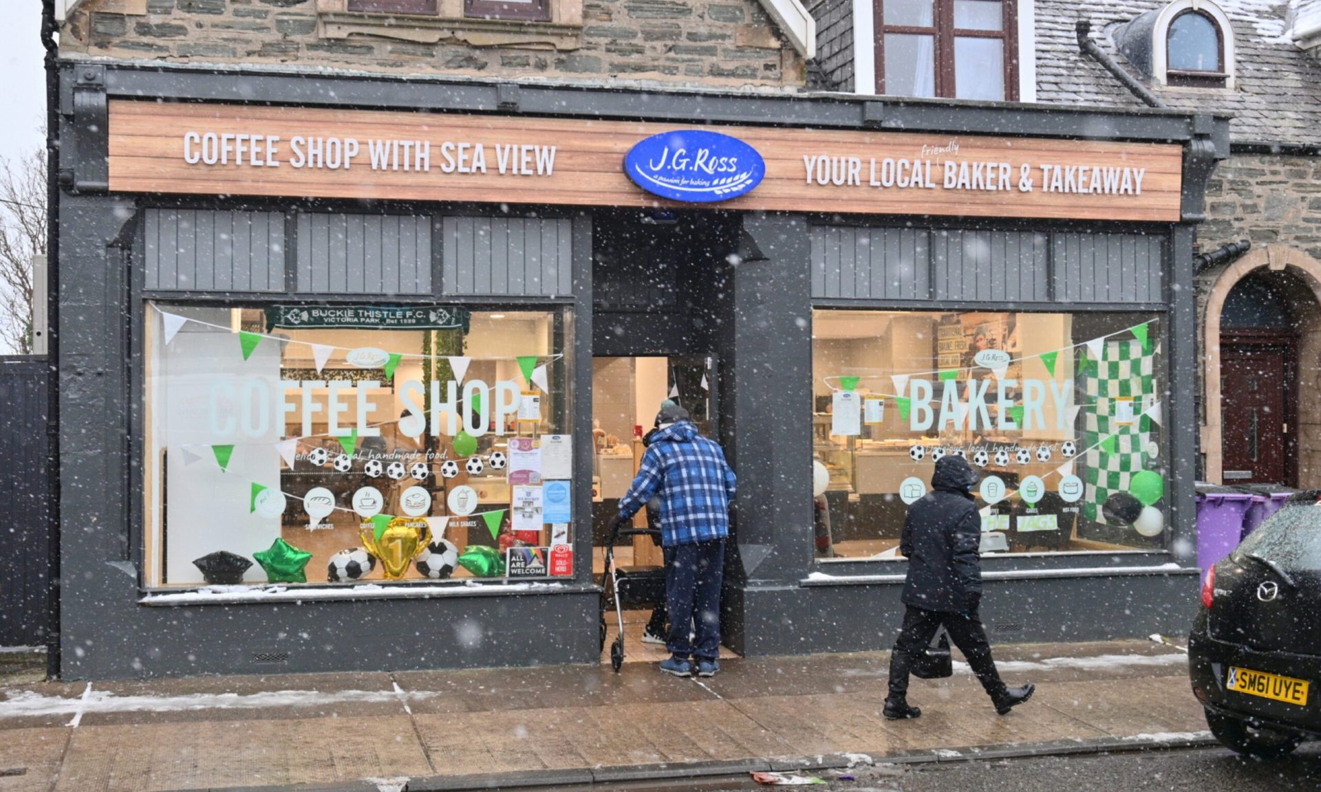 JG Ross planning move into former Turriff Bank with new cafe