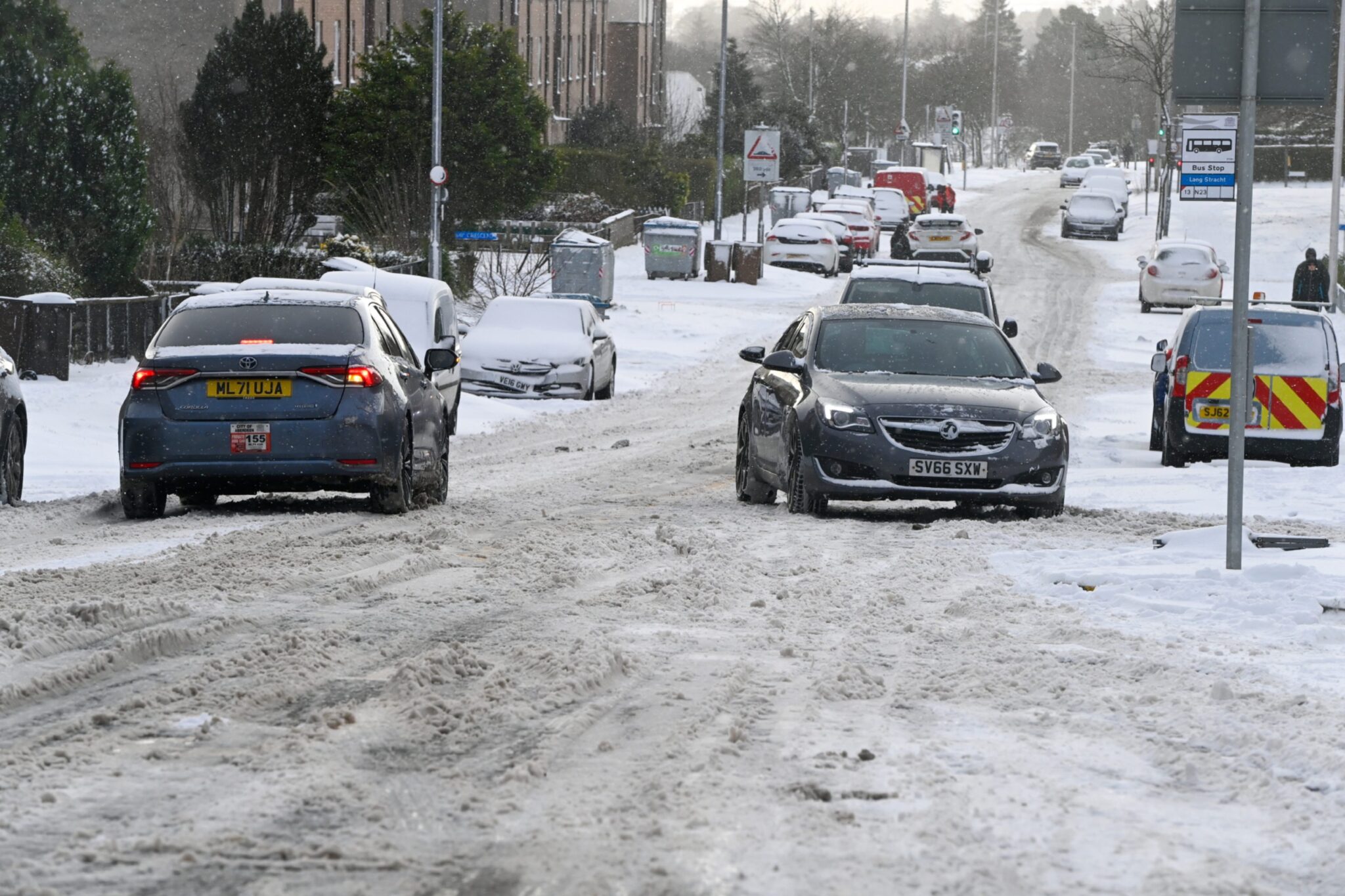 PICTURES: Snowfall brings travel chaos on north roads