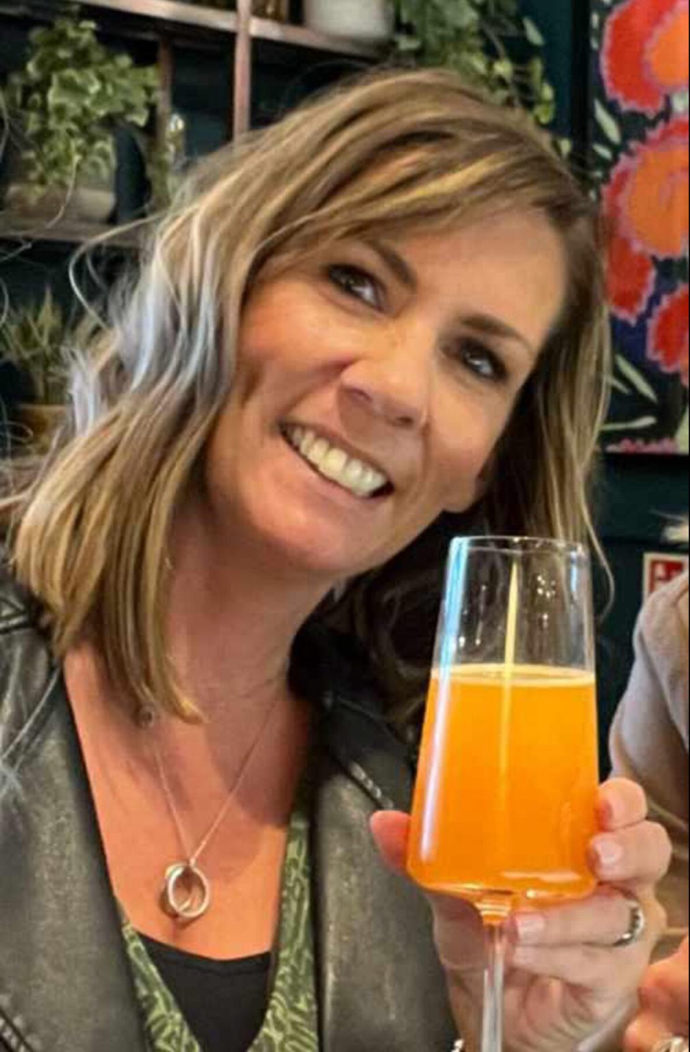 Husband's tribute to Inverurie bowel cancer mum, Cara Baxter, 42