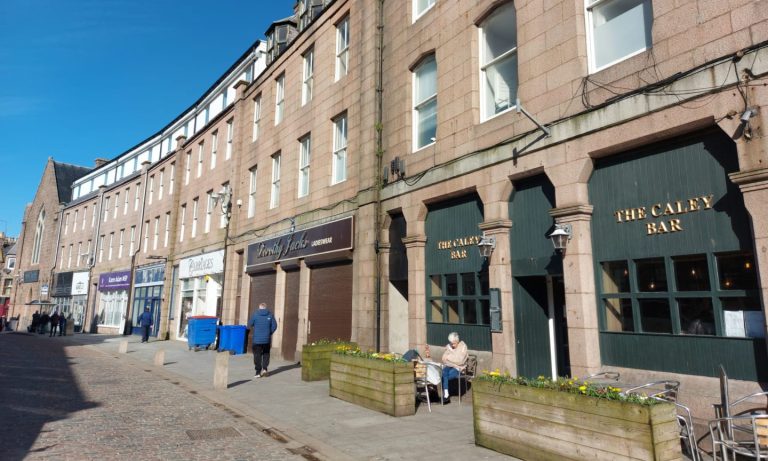 Caley Bar: Peterhead pub 'has 10 violent incidents in one year'