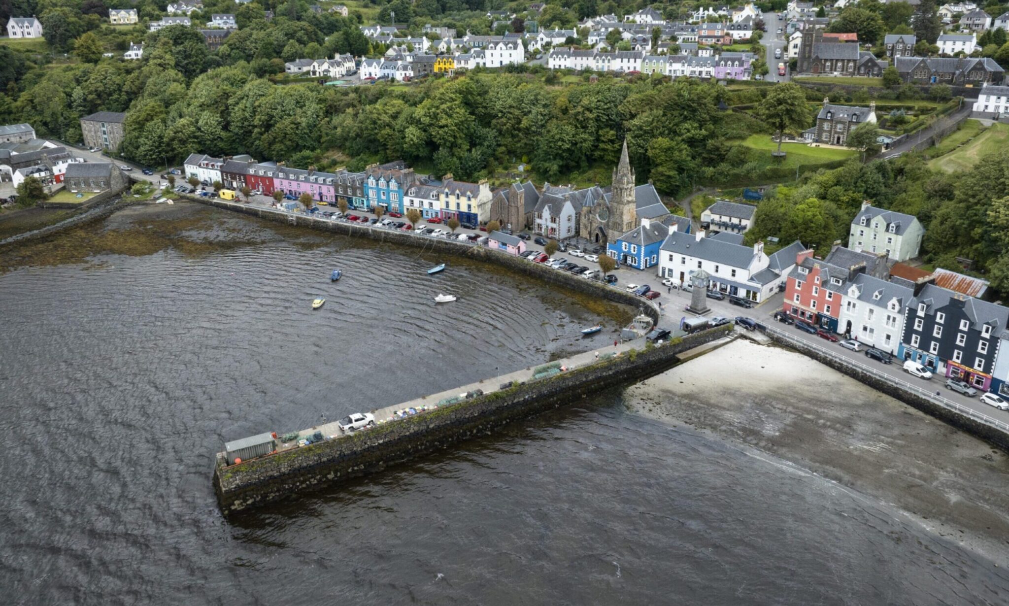 Mull councillor says islanders misled over school campus plans