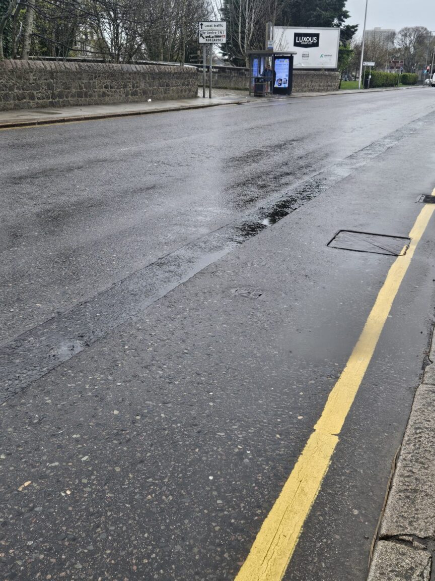 How many lanes does Aberdeen's Powis Terrace actually have?