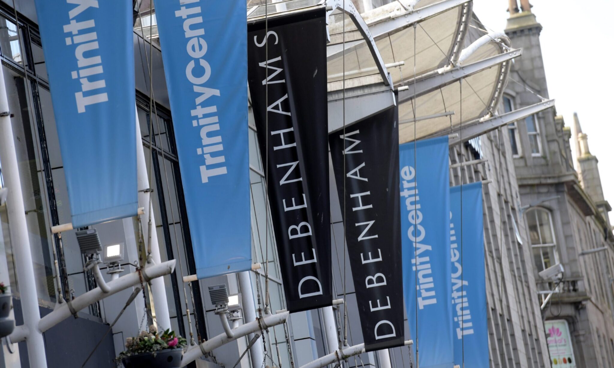 Jonathan De Mello: 'My first job is filling empty Debenhams unit'