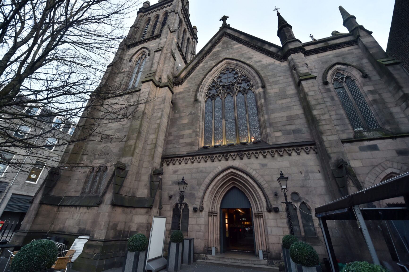 Aberdeen pub bosses back Uber plans over 'severe lack of taxis'