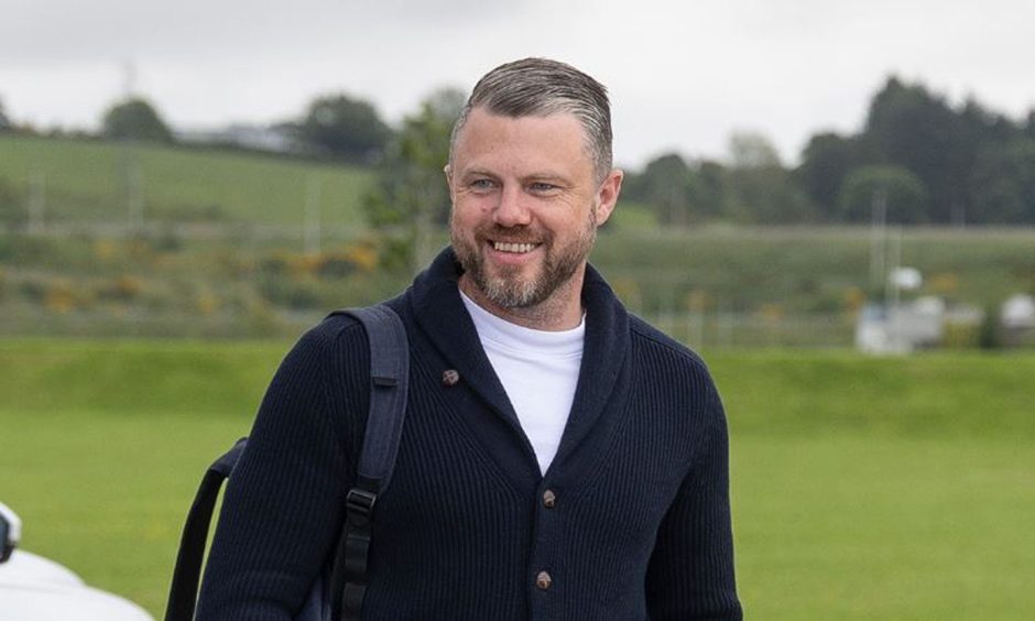 Aberdeen manager Jimmy Thelin provides transfer window update