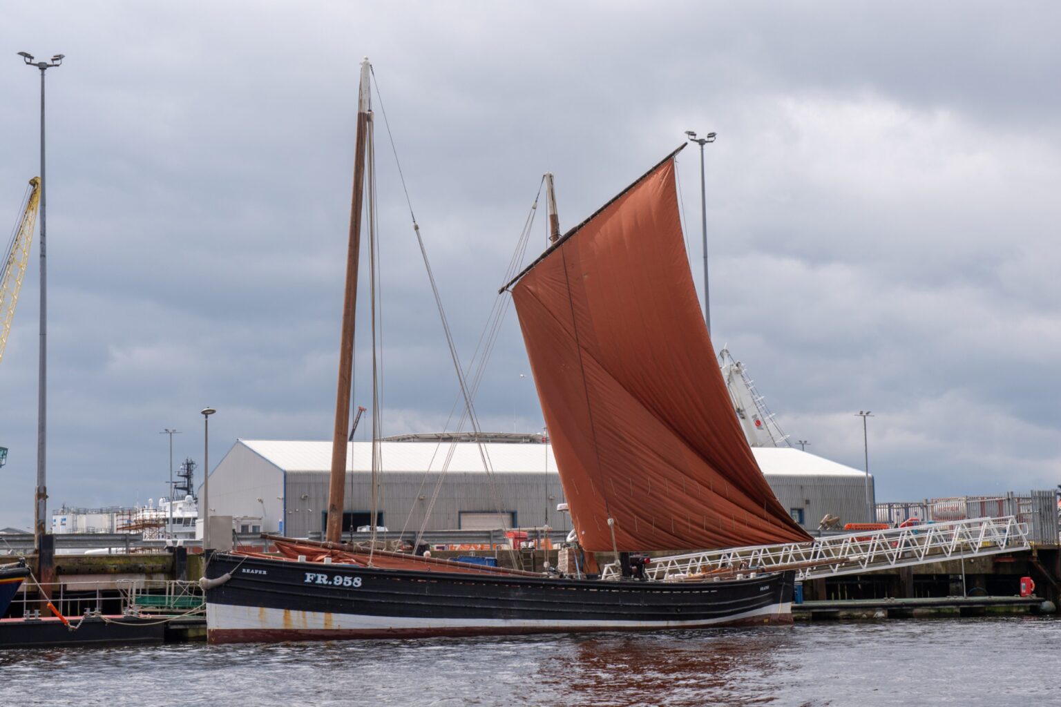 First look at historic Royalist Tall Ship as it arrives in Aberdeen