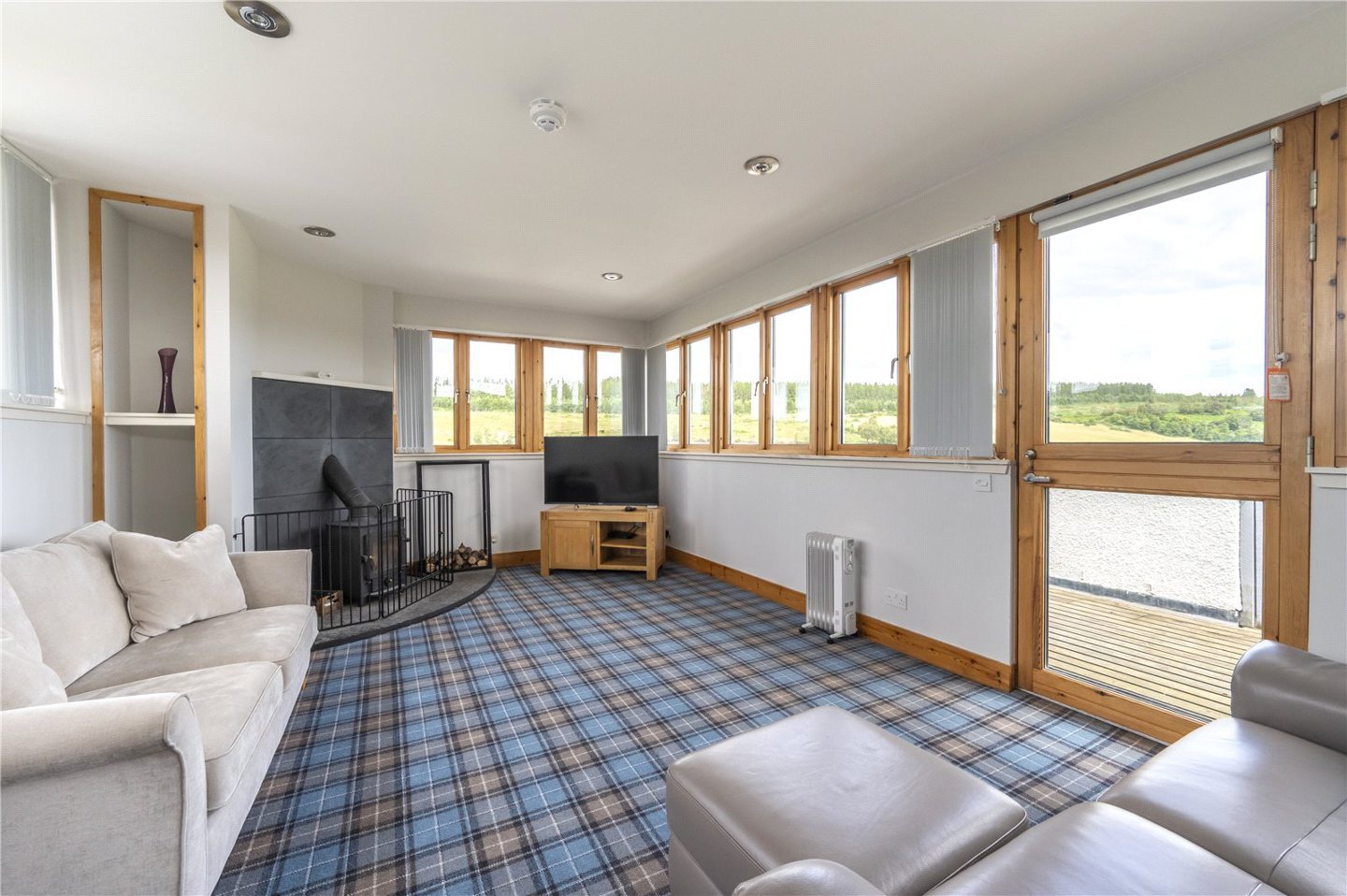 Highland farmhouse with its own rooftop terrace and scenic views