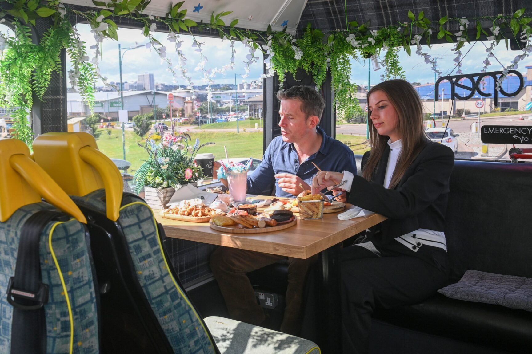 The Highlander Café Bus: Our thoughts of the food on-board