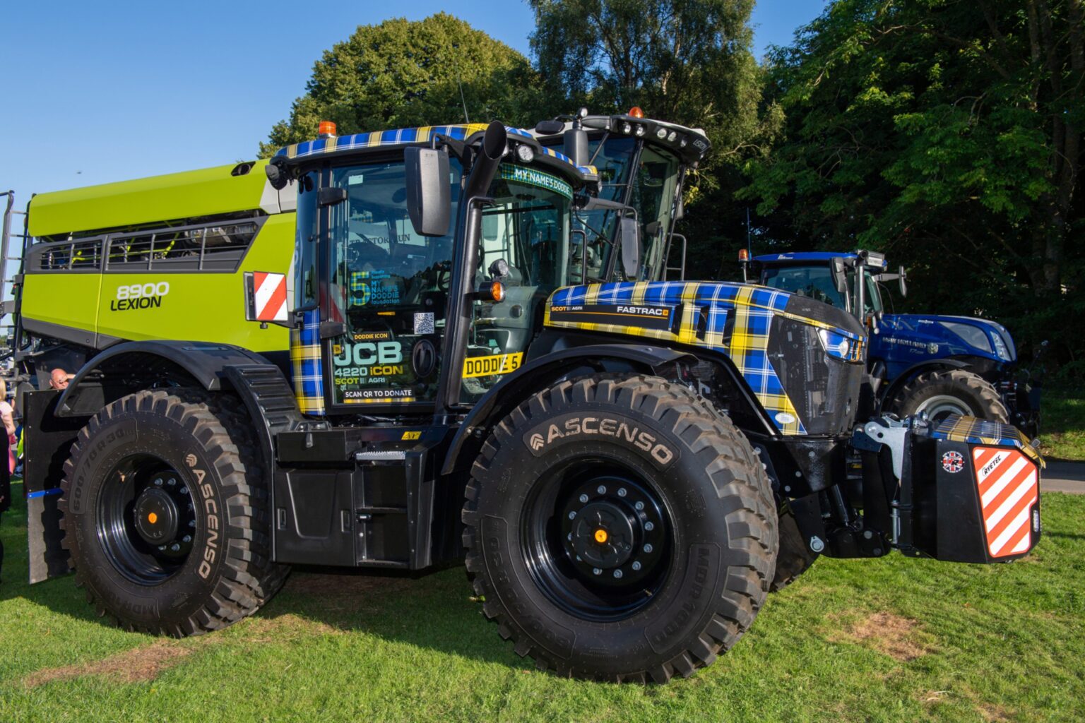 In pictures: 'Doddie the iCON' leads Sandy Duffus' Tractor Run