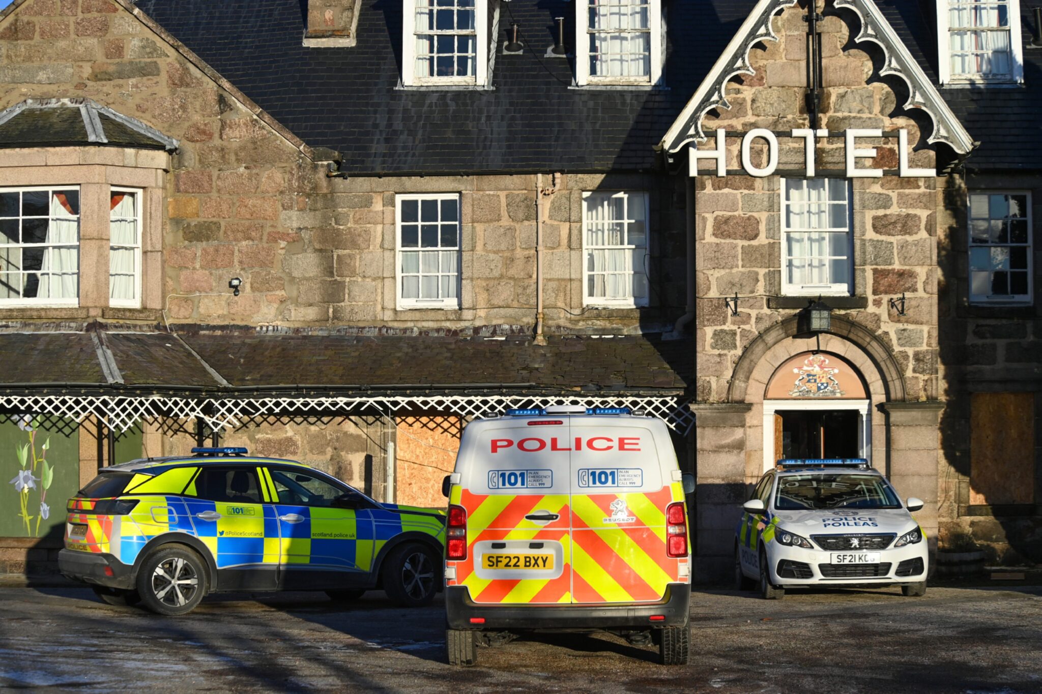 Joy for Aboyne as Huntly Arms Hotel's rotten doors to be replaced