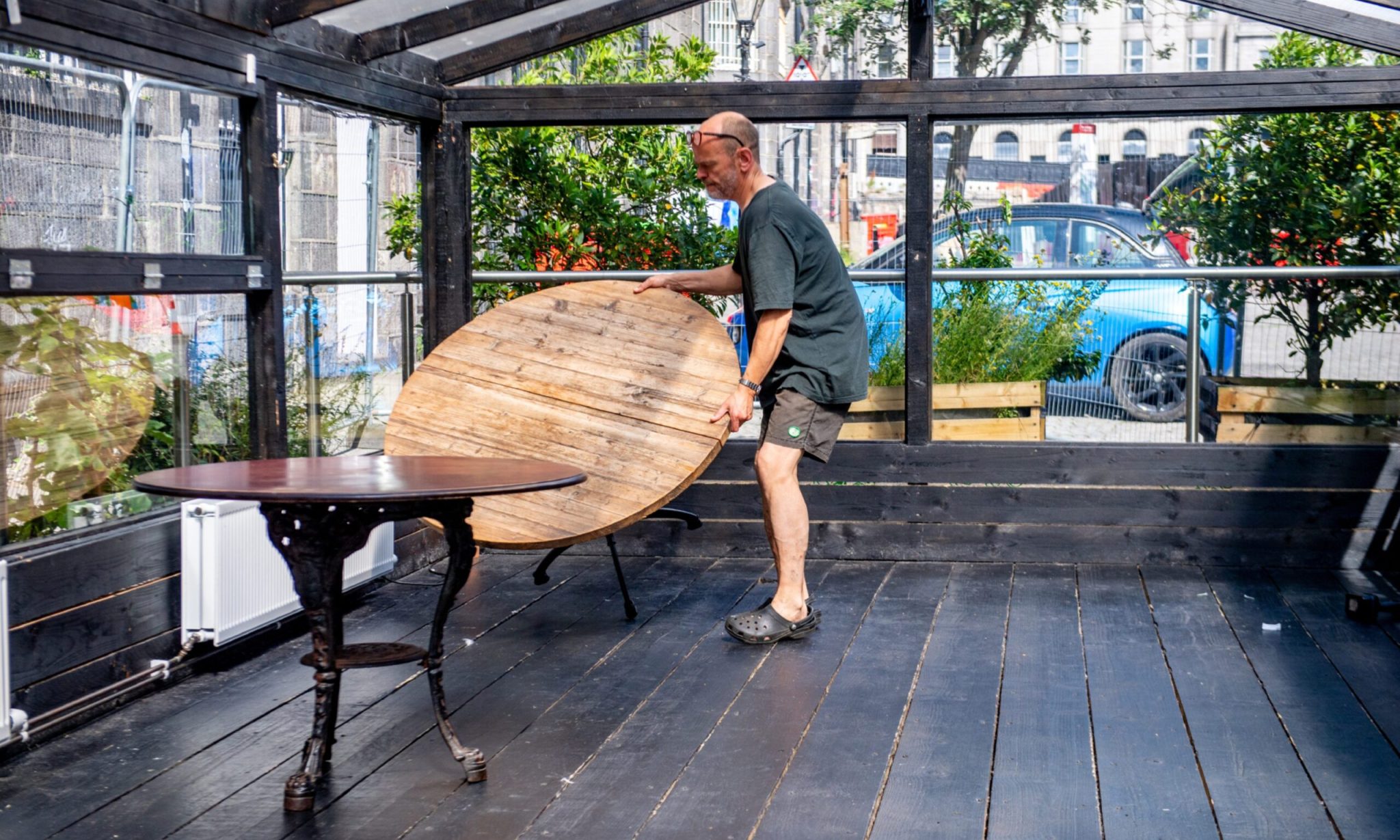 Cafe 52 pavilion: Latest images amid Aberdeen hut removal row