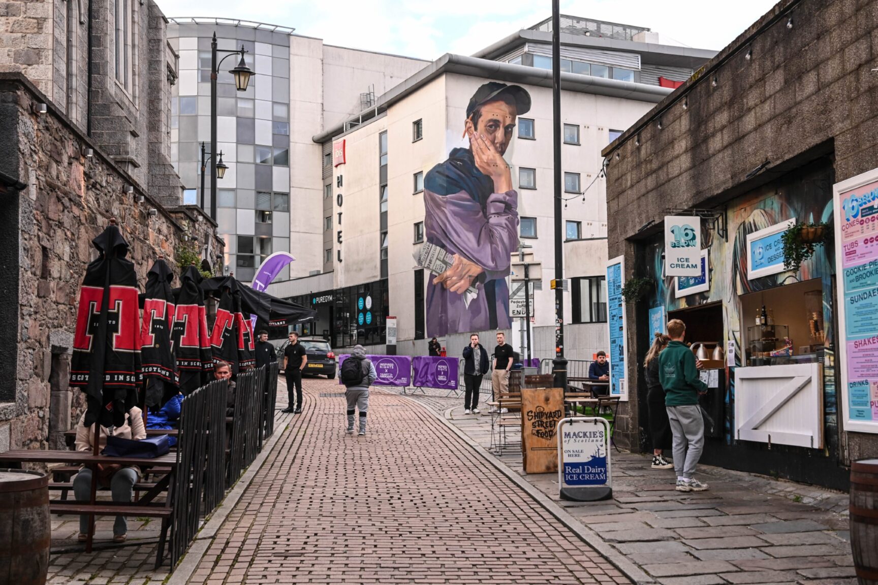 New tour bus to dazzle visitors with Aberdeen's most famous sights