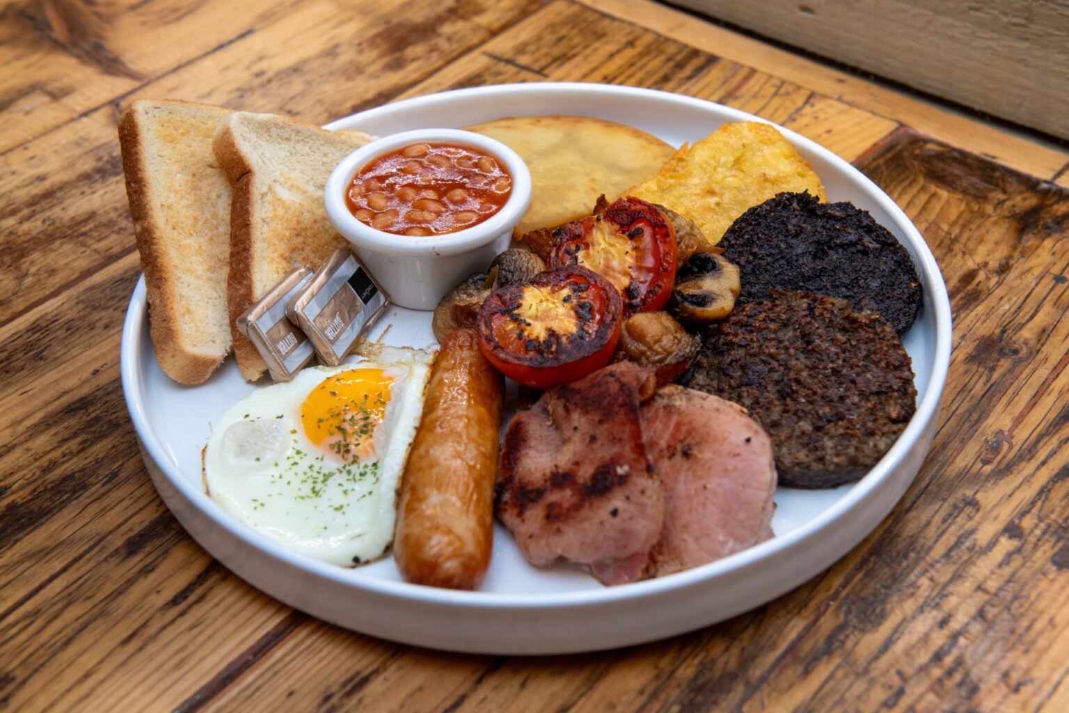 We visit Kemnay's Café 83 – declared 'best café aroon' by a regular