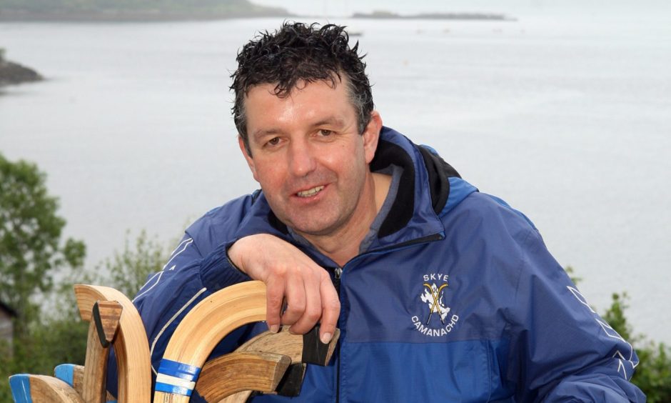 Memorial service held in honour of Skye Shinty legend Ross Cowie