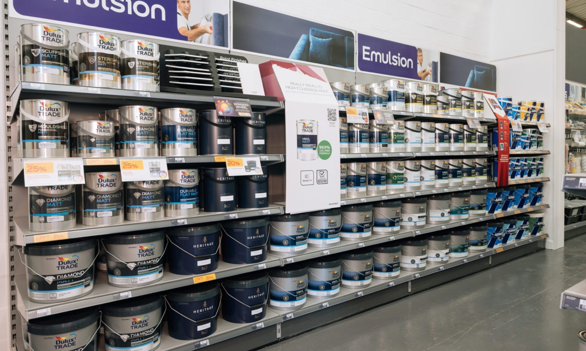 New Dulux Decorator Centre opens in Aberdeen