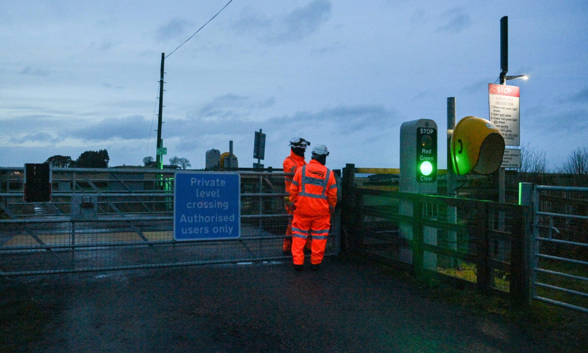 Exclusive: Watch moment Elgin train ploughs into pick-up truck