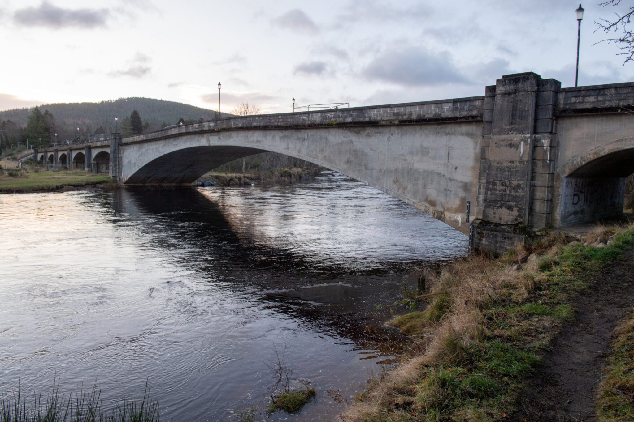 Aboyne Bridge WILL be repaired — but with a 18-tonne weight limit