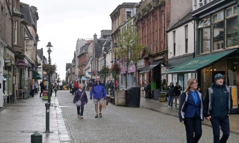 Police launch investigation after fire on Fort William High Street